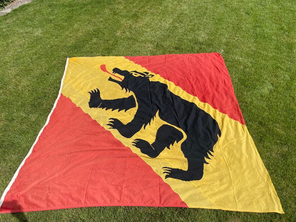 Grosse Berner Flagge / Fahne mit perMarin Stoff (Gebraucht) in Wimmis ...