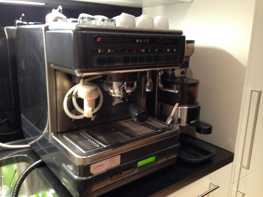 La Cimbali M32 Bistro mit Mühle (Gebraucht) in Birmensdorf ZH für CHF ...