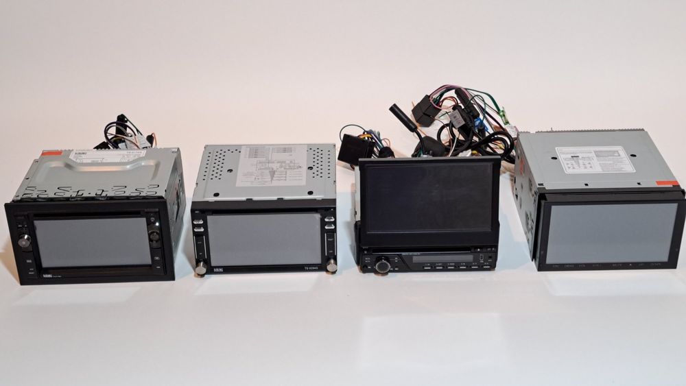 4 Autoradios mit Touchscreen ab 1Fr. | Kaufen auf Ricardo