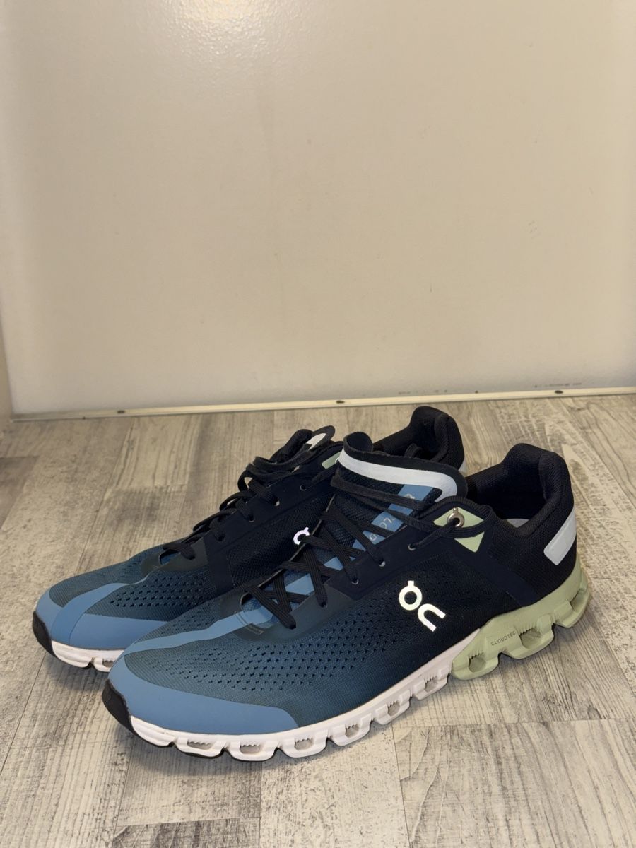 On Cloud Herren Laufschuhe Gr. 42.5 - Top Zustand! (Gebraucht) in ...