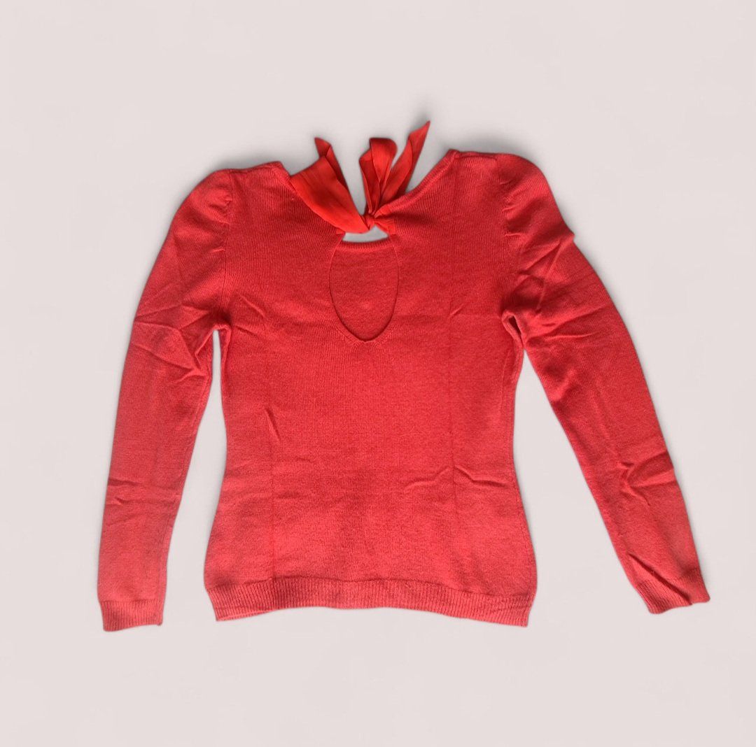 Pull rouge, noeud au dos, taille 40/42 (D'occasion) à Renens VD pour ...