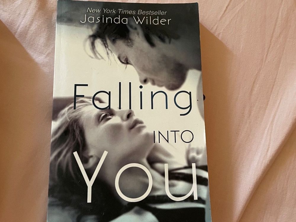 Buch „Falling into you“ | Kaufen auf Ricardo