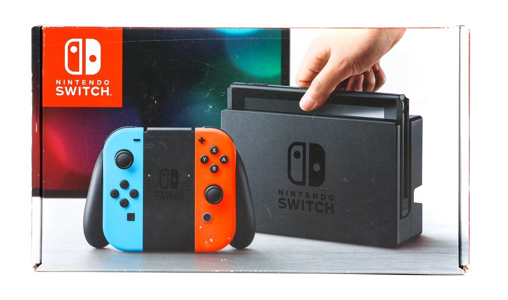 Console Nintendo Switch + BOX + 3 Joycons | Kaufen auf Ricardo