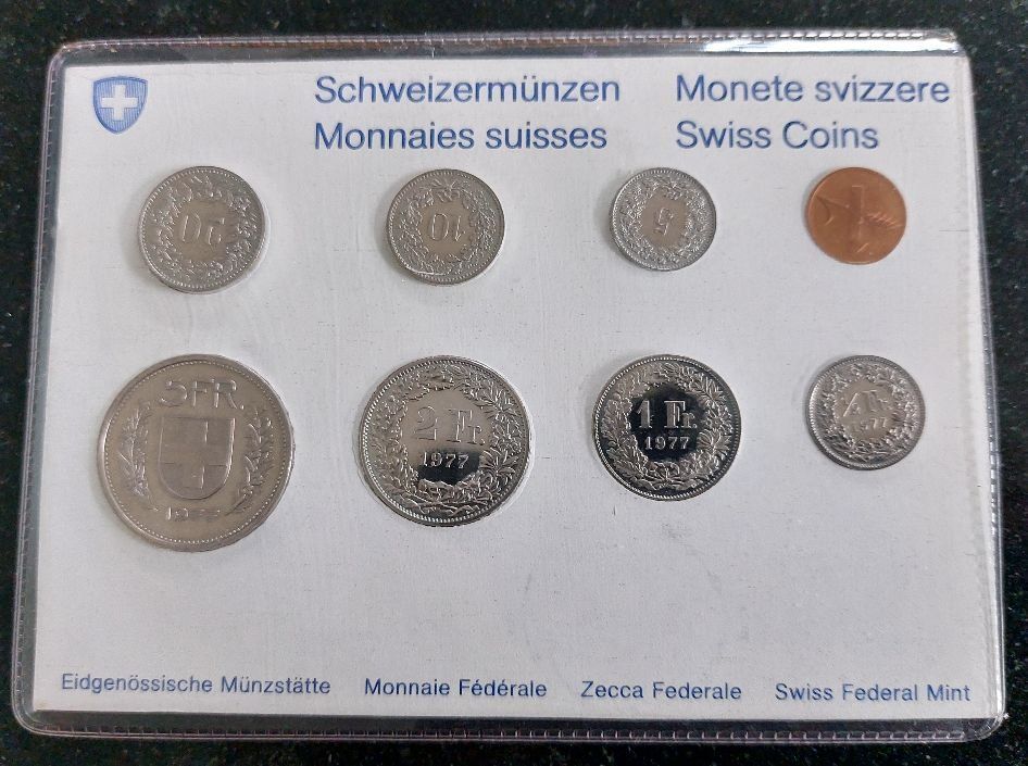 CH - Münzsatz 1977 stgl (Neu (gemäss Beschreibung)) in Arch für CHF 35 – mit Lieferung auf ...