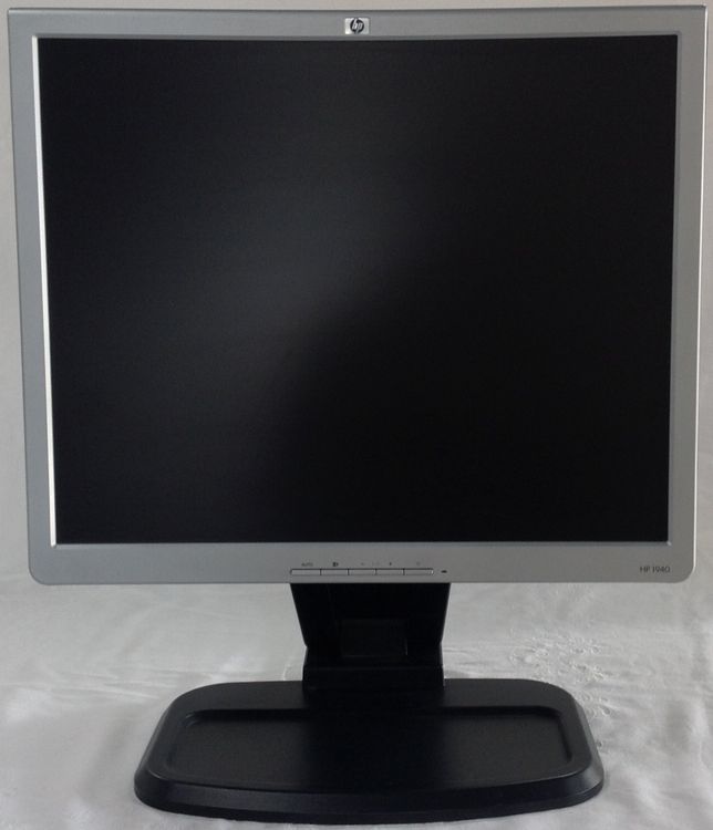 HP 1940 Display 19" LCD Pivot-Monitor VGA DVI USB (Gebraucht) in ...