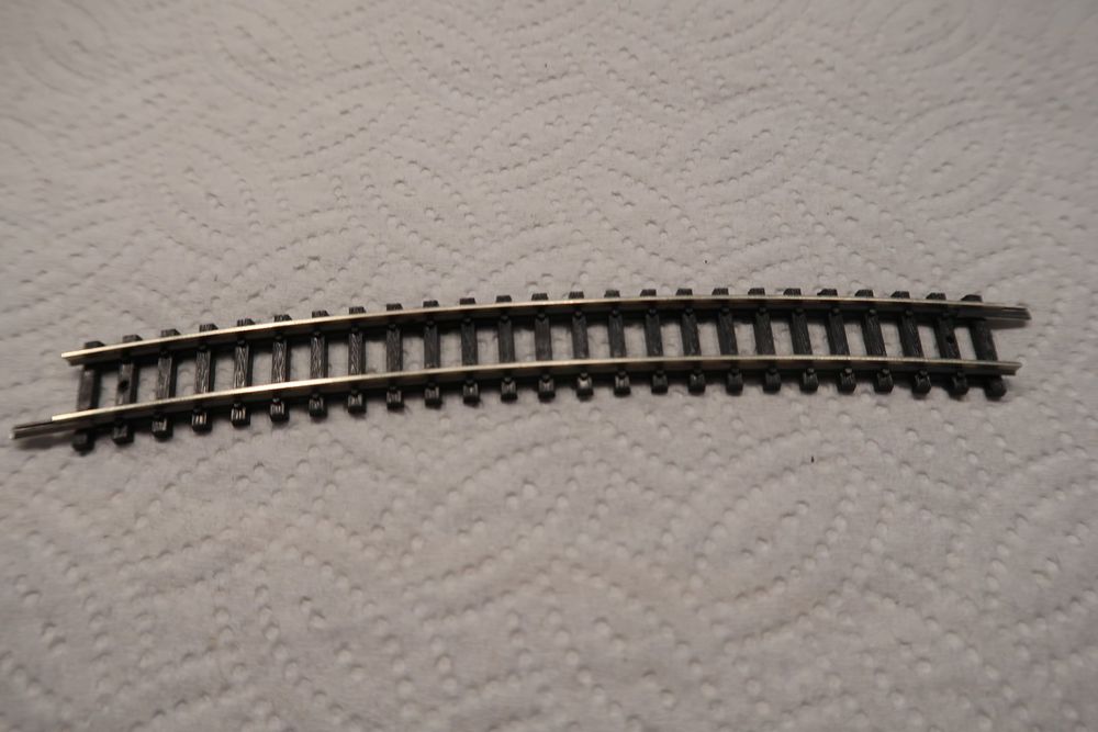 TRIX Geb.Gleis R5 15° 14918 (Gebraucht) in neuenhof für CHF 1.5 – mit ...