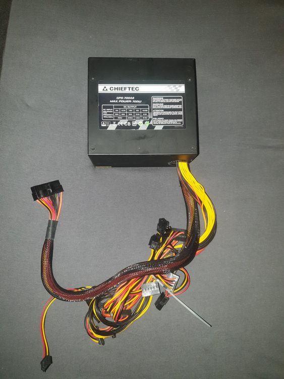 CHIEFTEC 700W | Kaufen auf Ricardo
