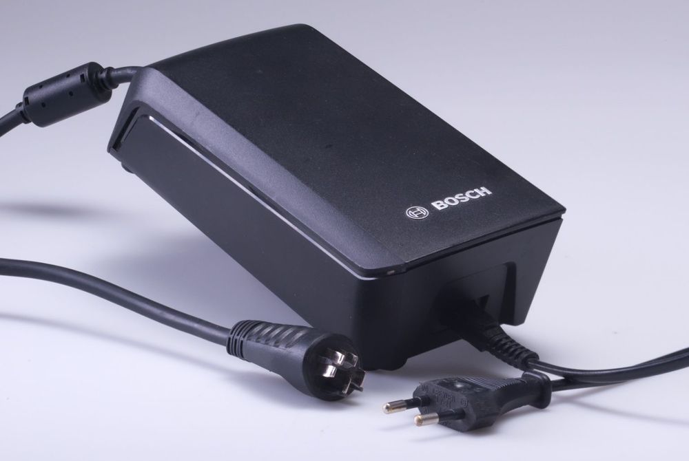 Bosch eBike Ladegerät 6A Fast Charger BCS250 (Gebraucht) in Beringen ...
