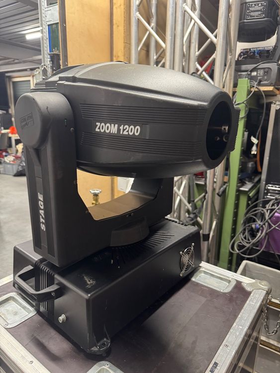 CLAY PAKY Stage Zoom 1200 (Gebraucht) in Zürich für CHF 30 – nur ...