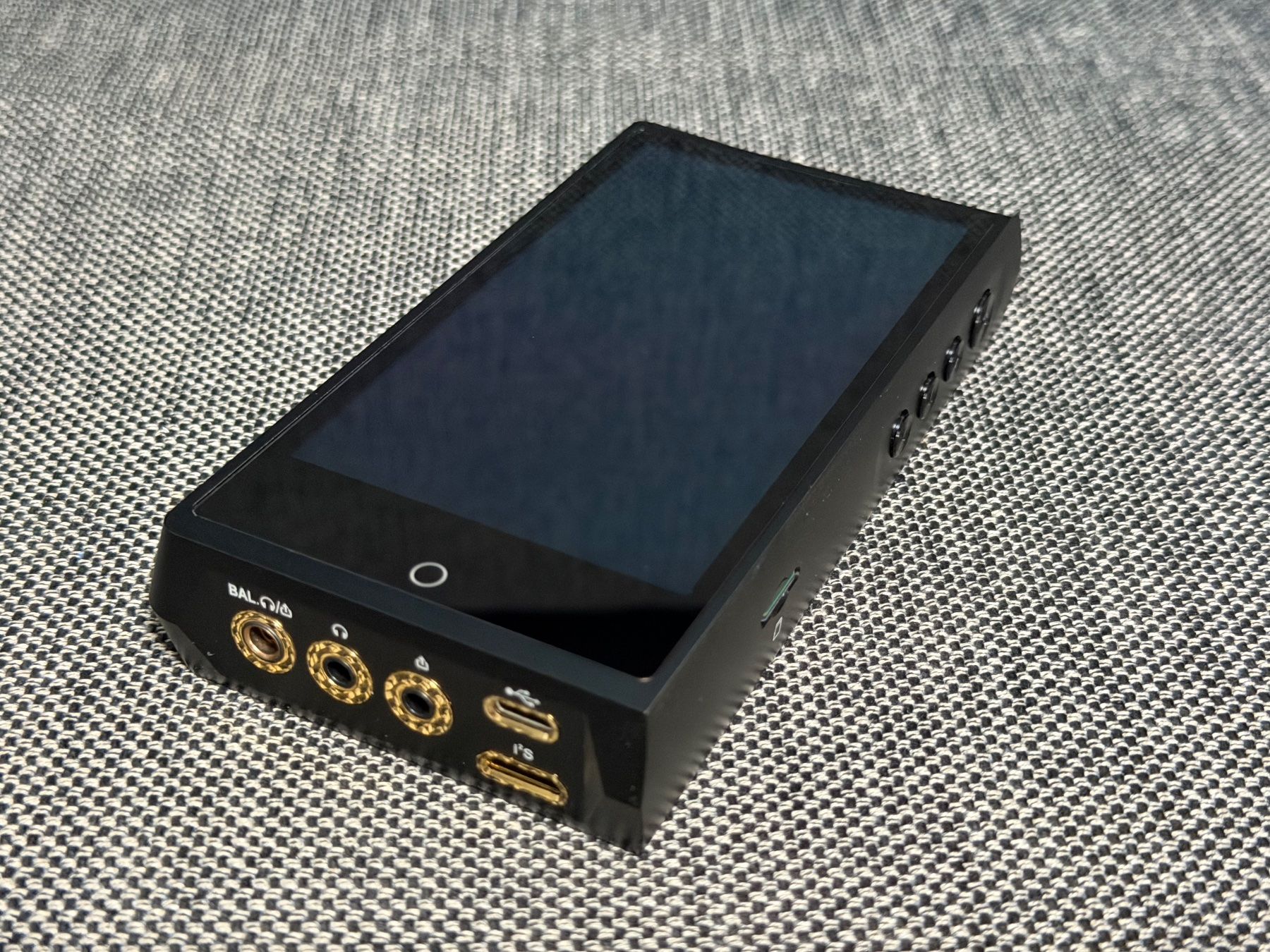 Cayin N8ii Tube DAP mit 2 Leder Cases - top Zustand (Gebraucht) in ...