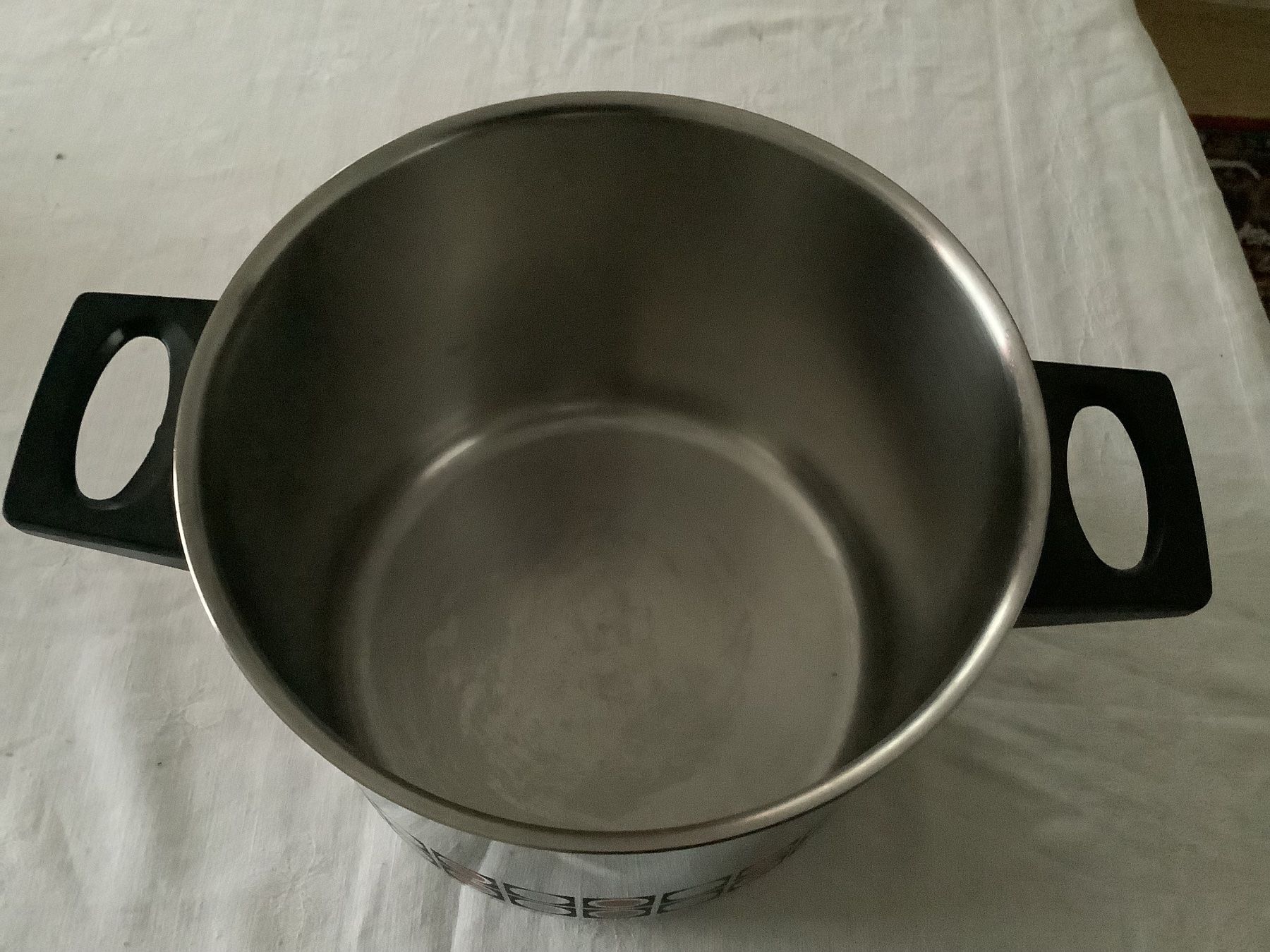 SIGG 4 Liter Kochtopf Swiss Made - Solide Qualitaet! (Gebraucht) in ...