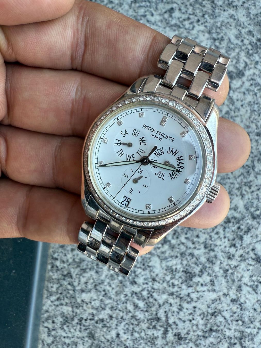 Patek Philippe annual calendar Withe gold 5037/1g-001 (Gebraucht) in ...