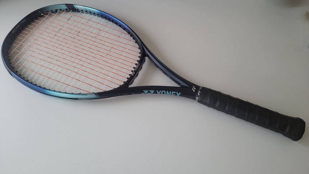 Yonex EZONE 98 (305g) Tennisschläger | Kaufen auf Ricardo