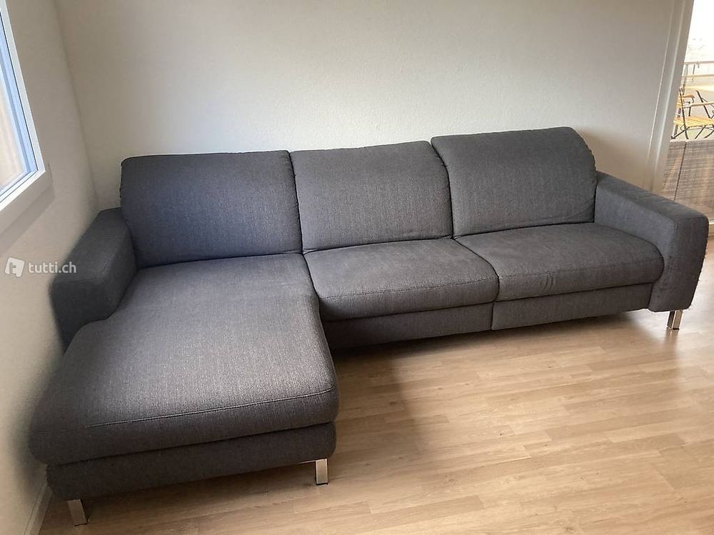 Sofa - gebraucht, guter Zustand (Gebraucht) in Aathal-Seegräben für CHF 1 – nur Abholung auf ...