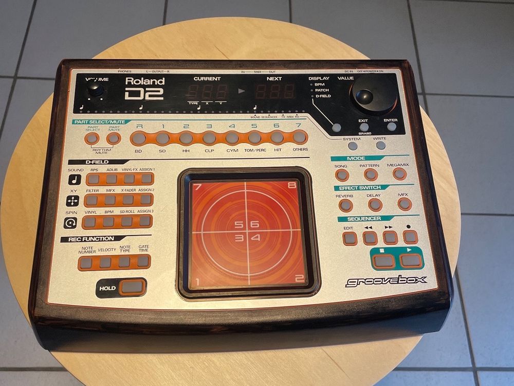 Roland D2 Groovebox | Kaufen auf Ricardo