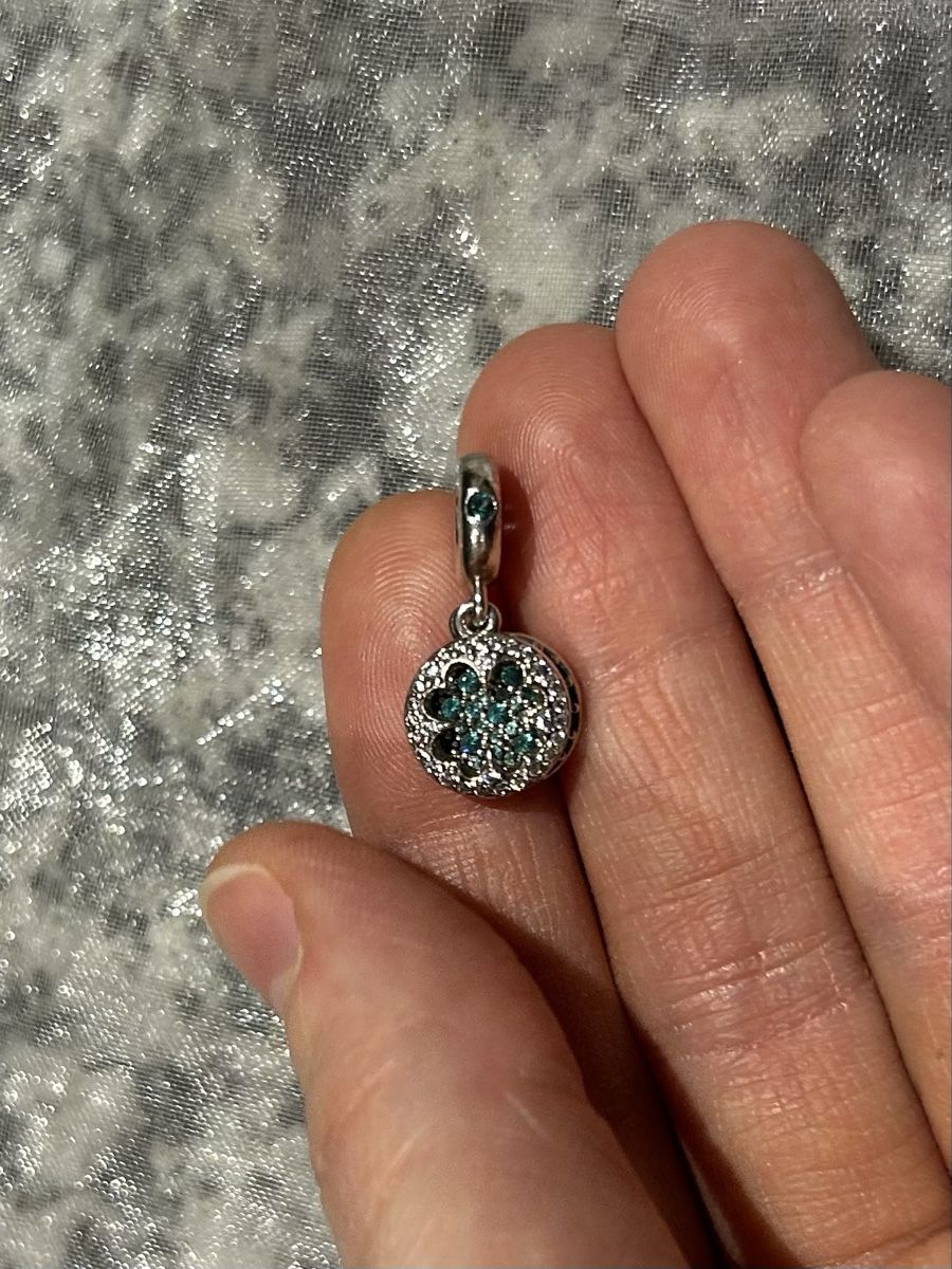 Pandora Charm Kleeblatt 🍀 mit Zirkonia, Top Zustand! (Neu (gemäss ...