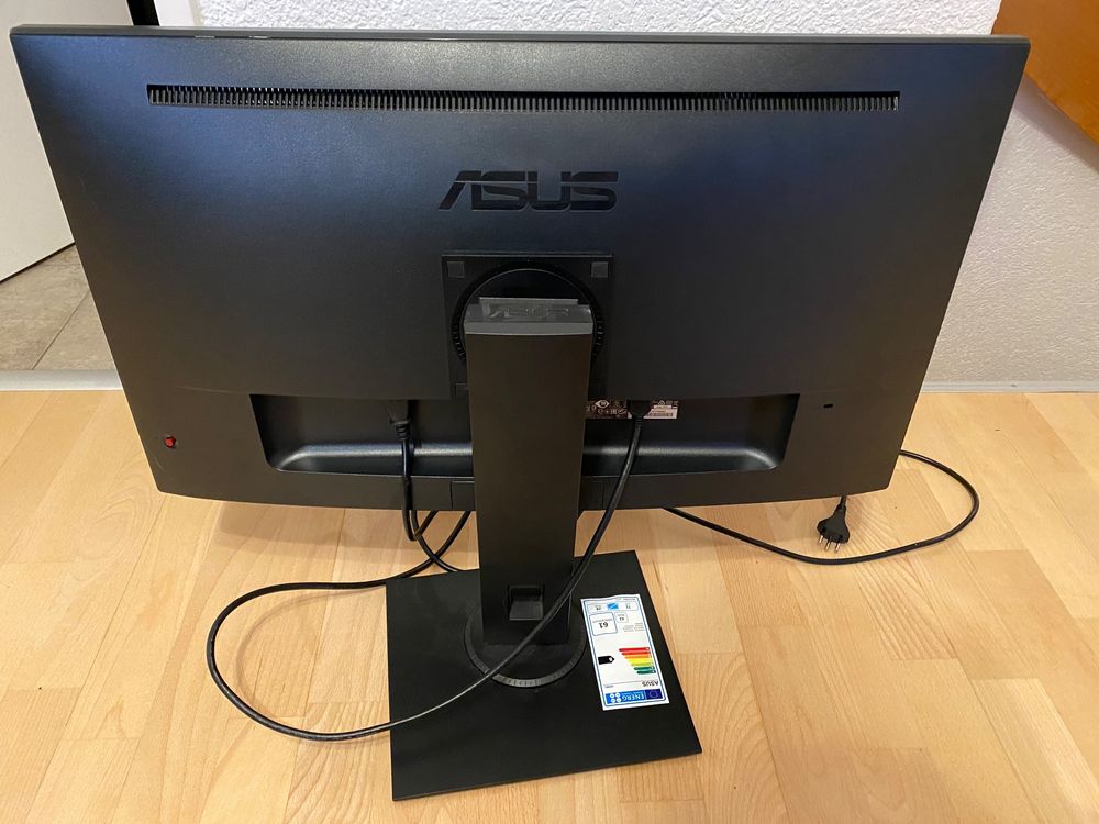 ASUS VP28U Gaming Monitor (Gebraucht) in Studen BE für CHF 55 – nur ...