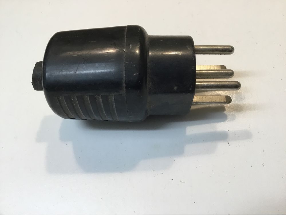 380 V male Stecker (Gebraucht) in Kreuzlingen für CHF 6 – mit Lieferung ...
