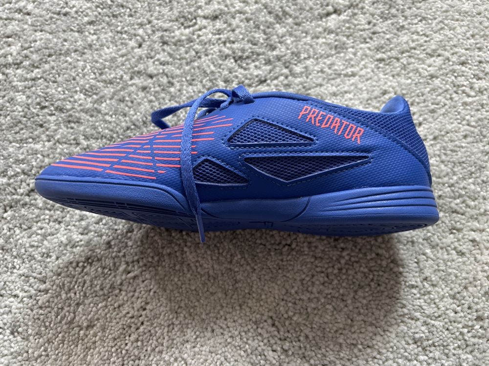 Hallen-Turnschuh Adidas Predator Gr 36 (Gebraucht) in Männedorf für CHF 10 – mit Lieferung auf ...