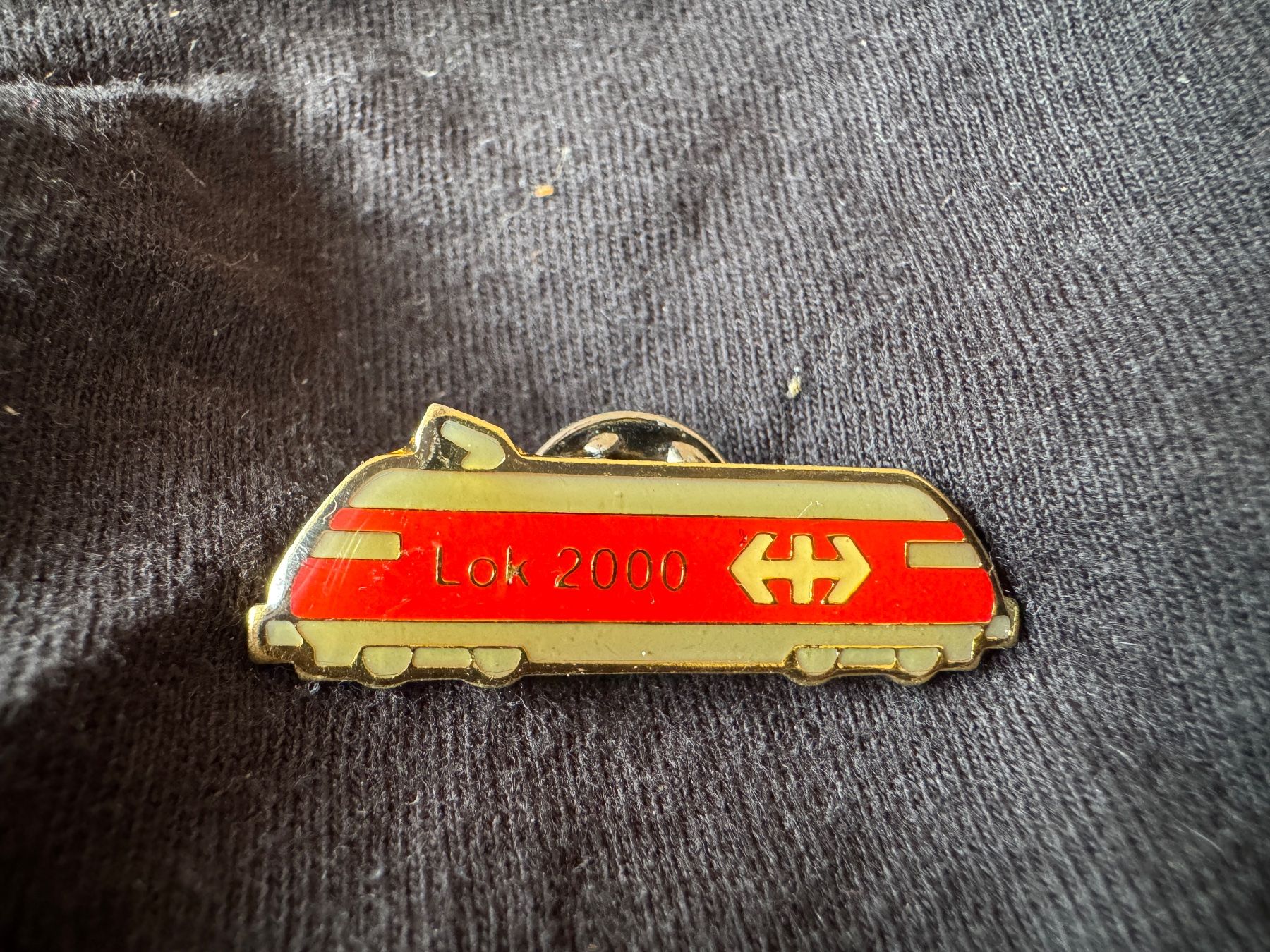 Pin pins SBB CFF FFS LOK 2000 Re 460 (Gebraucht) in Neuchâtel für CHF 1 ...