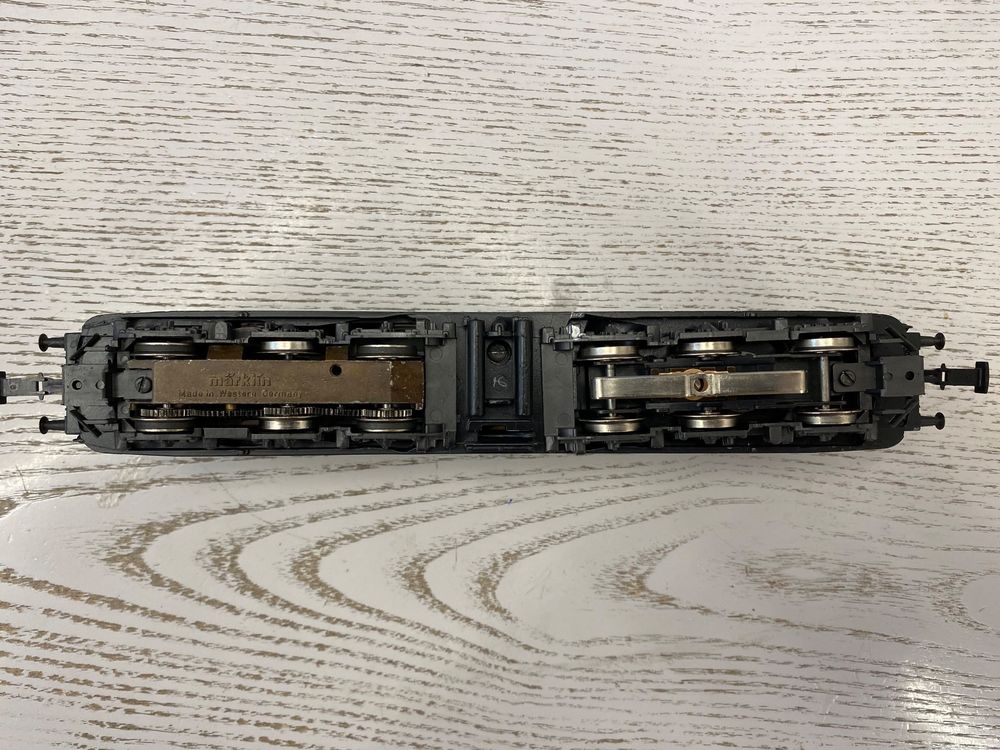 Märklin 3057 DB BR 151 (Gebraucht) in Lupsingen für CHF 111.5 – nur Abholung auf Ricardo kaufen