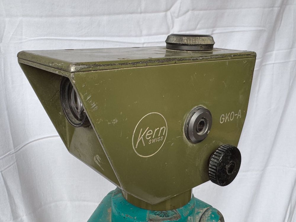 Kern Swiss GKO-A Nivellier-Instrument, Vintage! mit Stativ | Kaufen auf ...