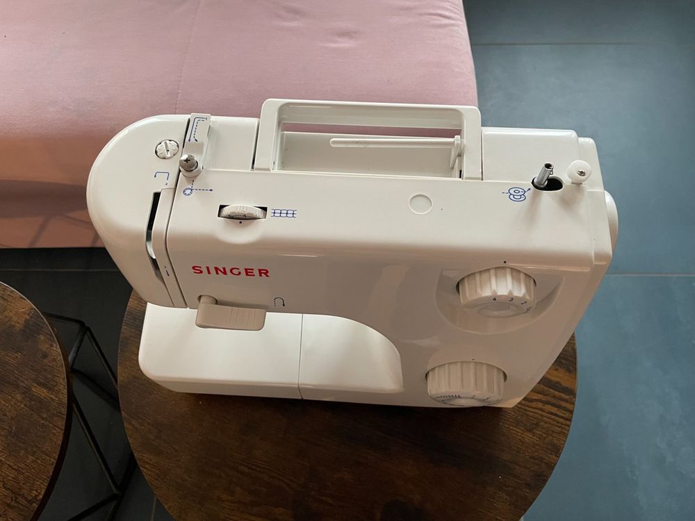 Sewing Machine / Nähmaschine SINGER 8280 (Gebraucht) in Blumenstein für ...