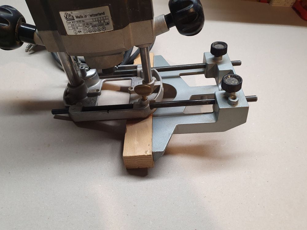 Elu DeWALT Oberfräser MOF 96/ 02 (Gebraucht) in Reutigen für CHF 122 ...