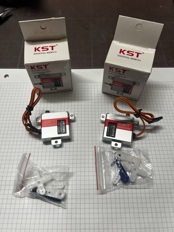 Digital Servos (Neu und originalverpackt) in Dittingen für CHF 55 – mit ...