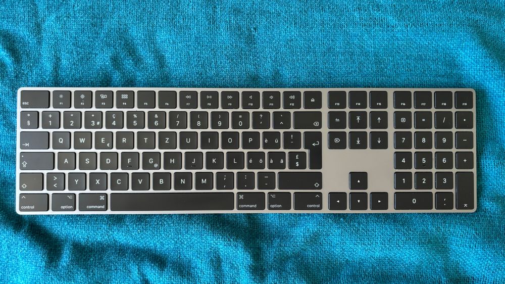 Apple Magic Keyboard Space Grey mit Numpad (Gebraucht) in Basel für CHF ...