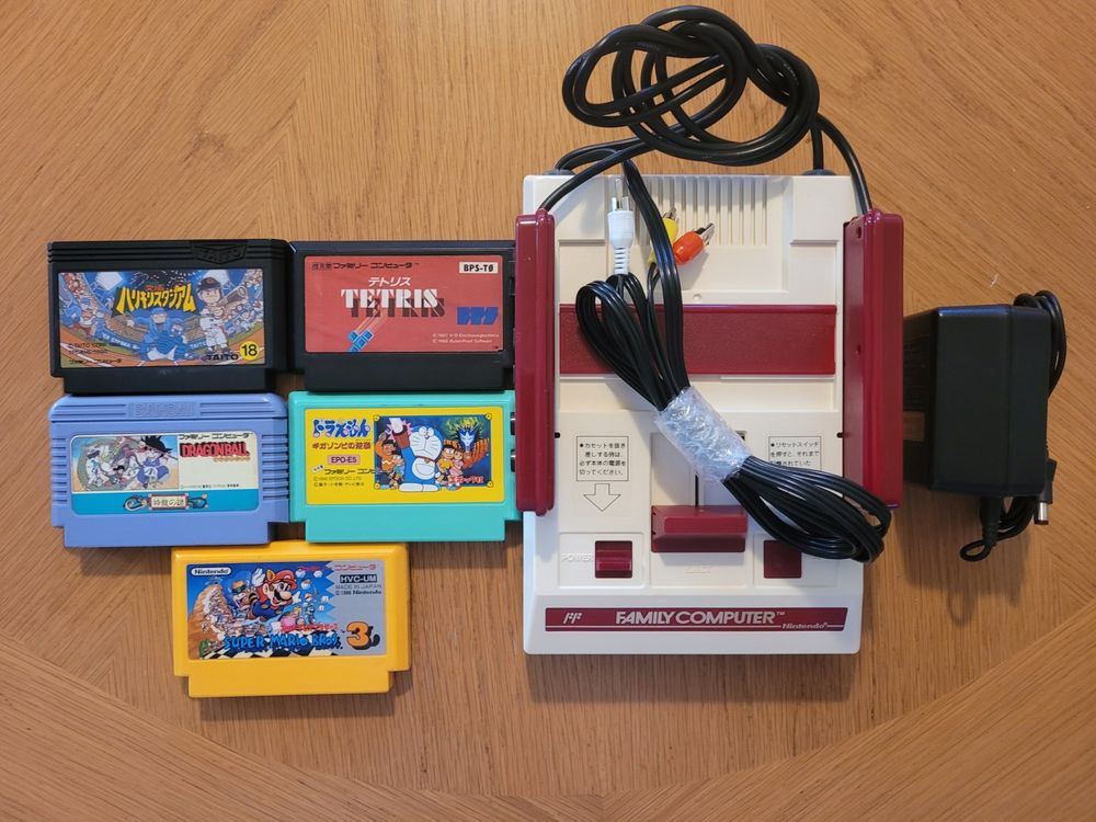 Nintendo Famicom Japan NES mit Mario und Tetris + 3 weitere (Gebraucht ...