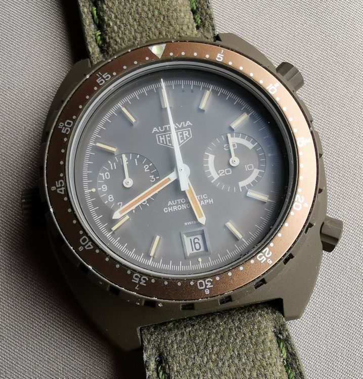 Rare Heuer Autavia PVD Green " frog " (Gebraucht) in Farvagny-le-Grand ...
