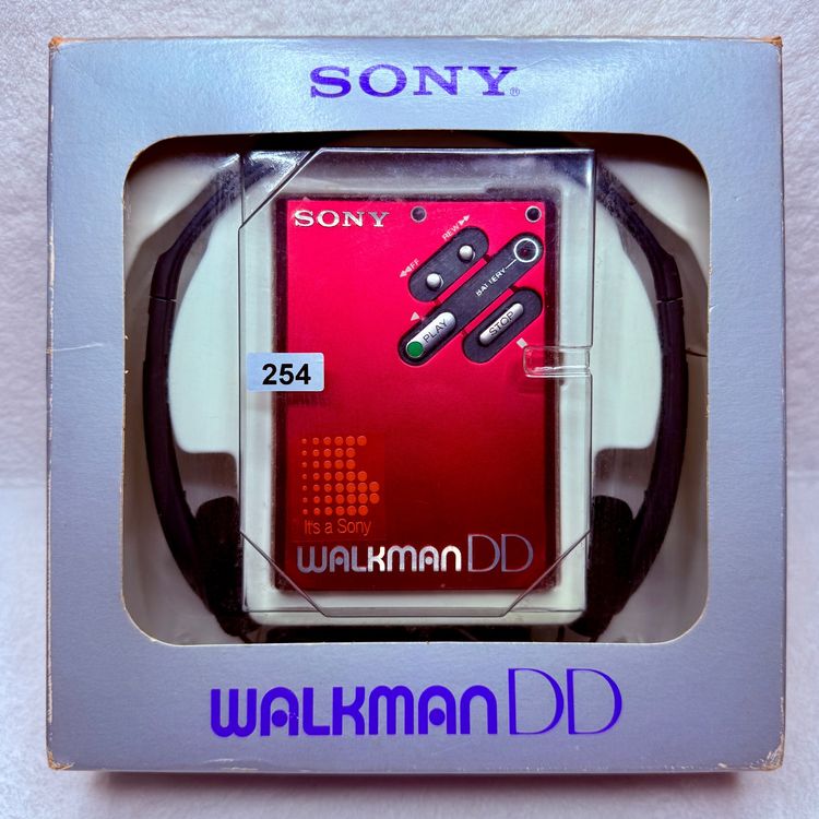 Sony Walkman WM-DD rot #254 (Gebraucht) in Vorderthal für CHF 970 – mit ...