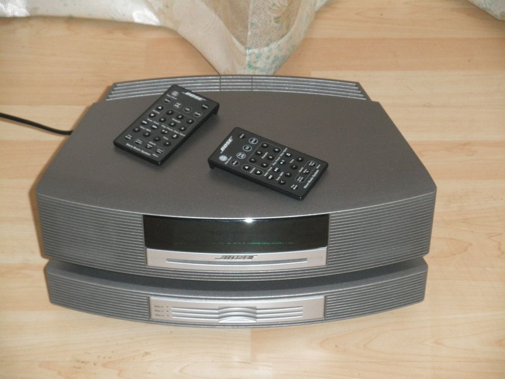 Bose Wave Sound System mit 2 Fernbedienung | Kaufen auf Ricardo