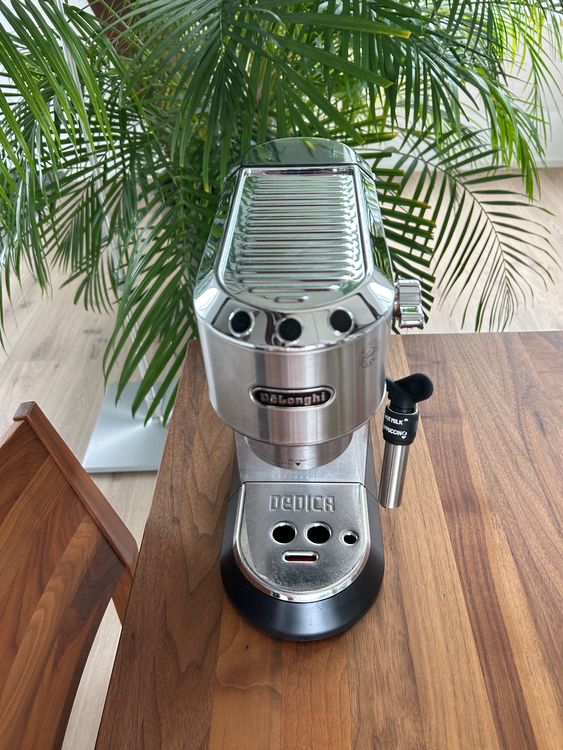 DeLonghi Dedica EC 685.M ab CHF 1 | Kaufen auf Ricardo