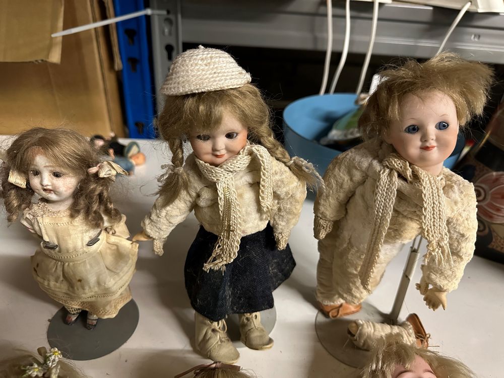 Lot 5 Antiken Puppen mit Defekten (Gebraucht) in Otelfingen für CHF 360 – mit Lieferung auf ...
