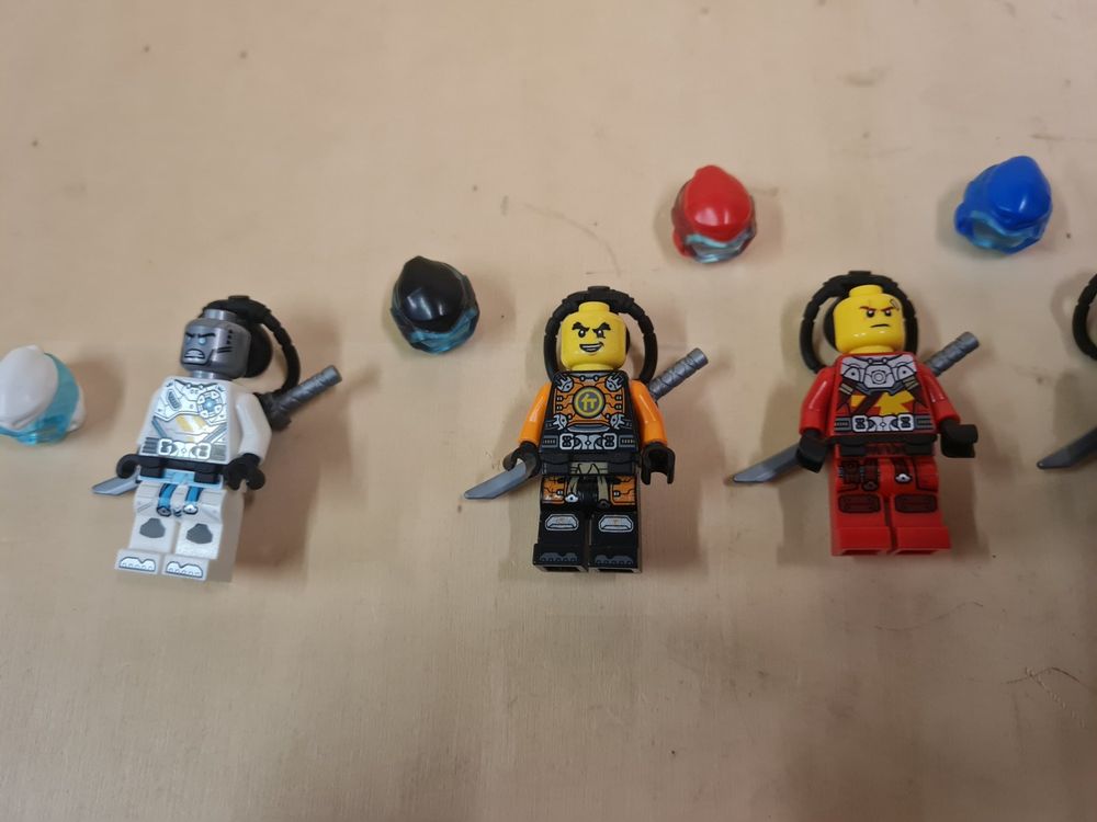 5 mal Lego Ninjago Figur (Zane, Kai, Llyod, Cole, Jay) | Kaufen auf Ricardo