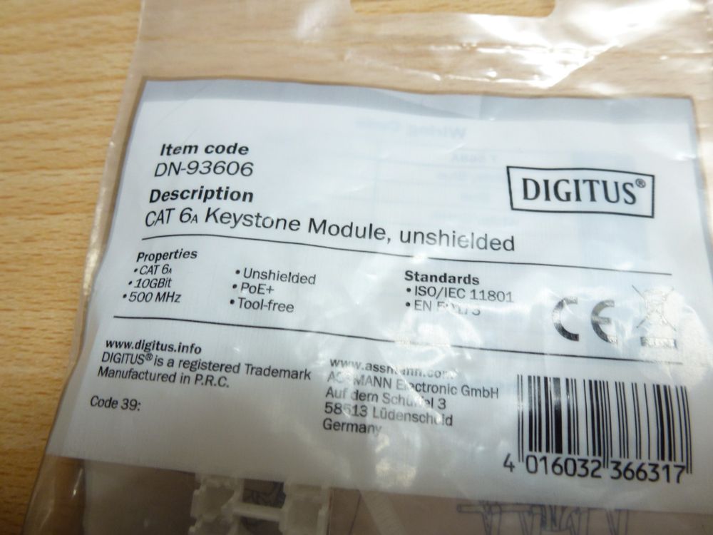 Feller Edizio Due UP 2 x RJ45 ws mit 2 Digitus Keystone Modu (Neu und ...