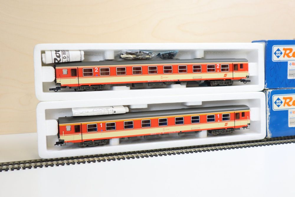 ROCO 2 x ÖBB Personenwagen 44850/44851 (Gebraucht) in Winterthur für ...