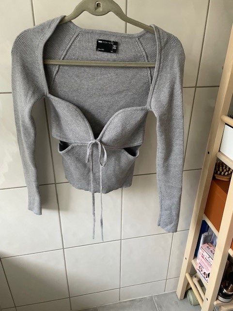Asos Design grauer Pullover mit Cutouts Gr Eu 38 neu (Neu (gemäss Beschreibung)) in Zürich für ...