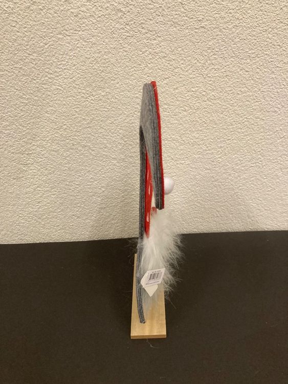 Wichtel aus Filz auf Holzsockel, ca. 40 x 25 x 6 cm (Neu (gemäss ...