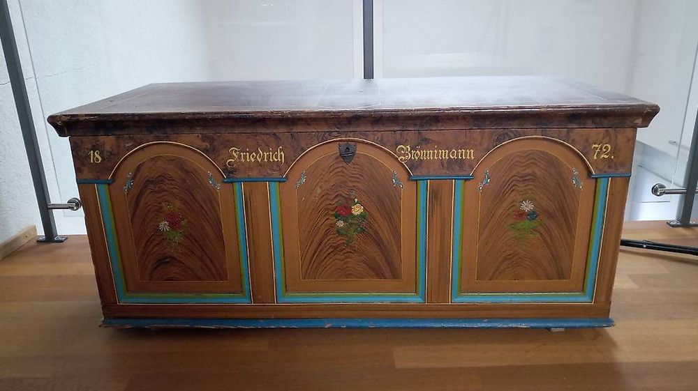Truhe 120x54cm (Gebraucht) in Bätterkinden für CHF 40 – nur Abholung ...
