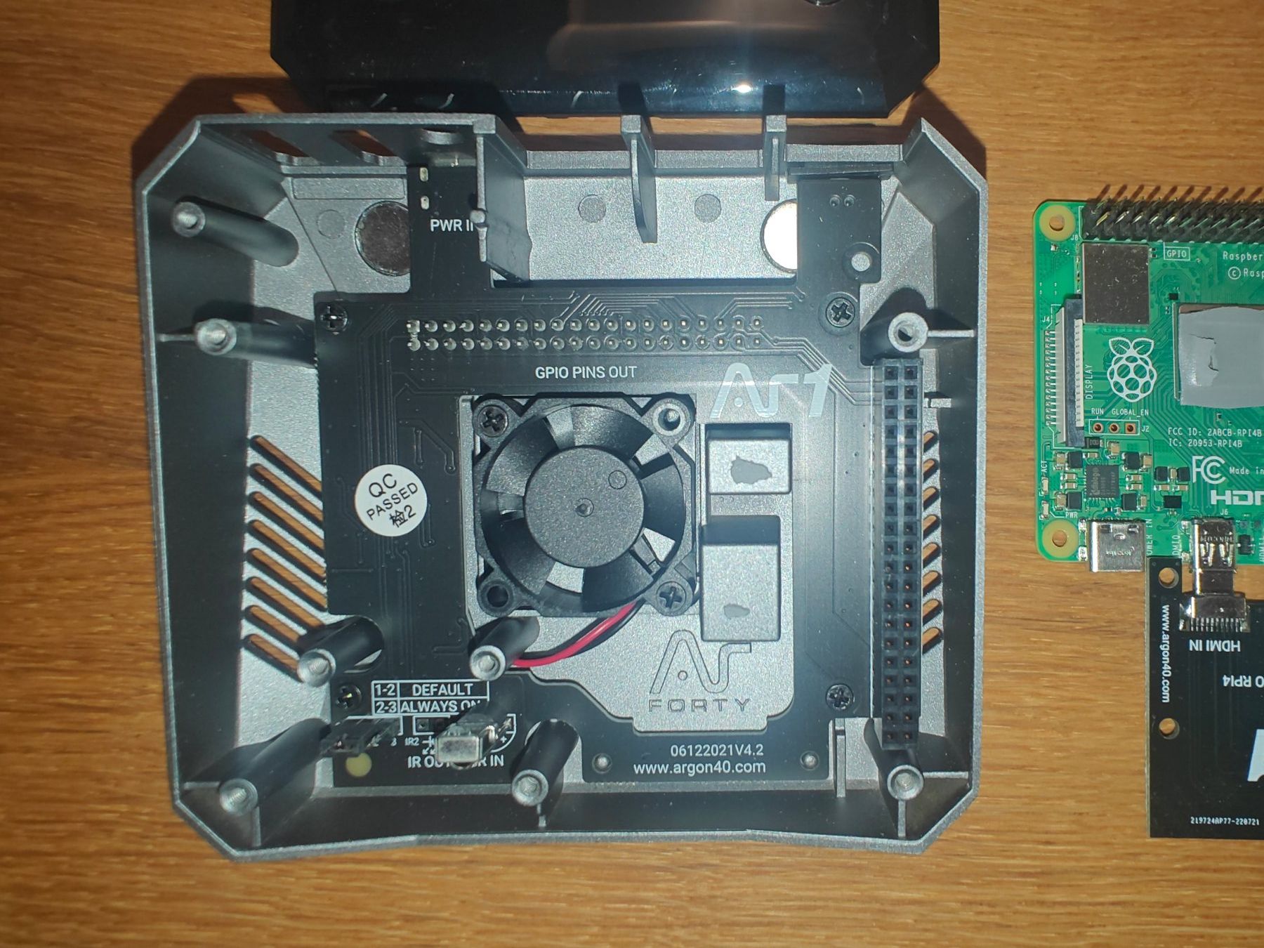 Raspberry Pi 4 Model B (4GB) + Argon Case (Gebraucht) in Baden für CHF ...