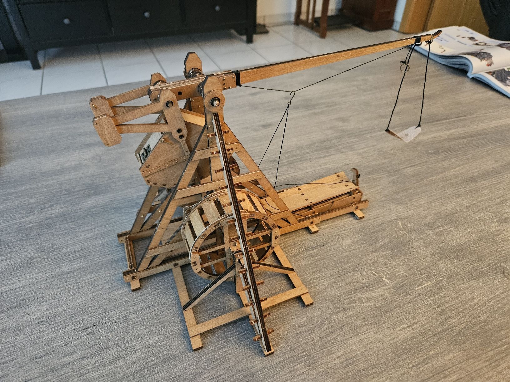 Trebuchet (Miniaturmodell) (Gebraucht) in Vorderthal für CHF 210 – mit ...