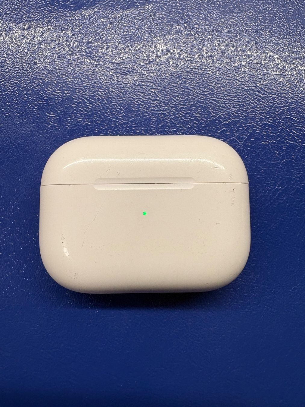 Apple AirPods Pro 2 charging case (A2968). (D'occasion) à Lausanne pour ...