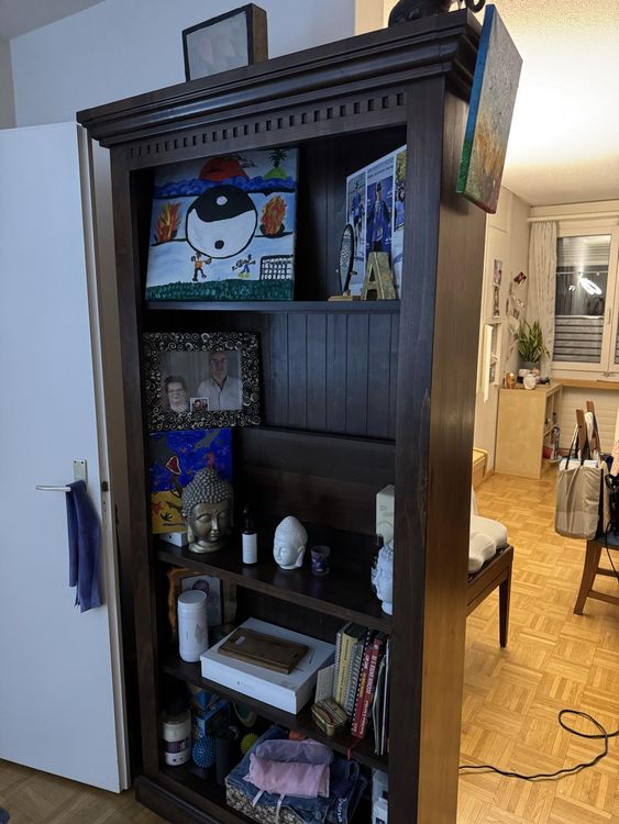Sturdy Bookshelf, Great Condition | Kaufen auf Ricardo