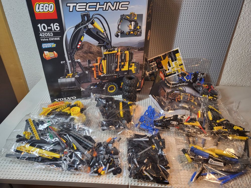 Lego Technic 42053 Volvo EW 160E (Neu (gemäss Beschreibung)) in Wauwil ...