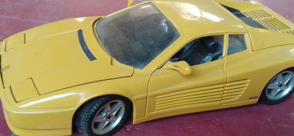 Gelber Ferrari Spielzeugauto, Sammlerstück (Gebraucht) in Eschenz für ...