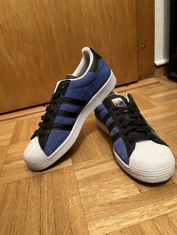 Fabelhafte Adidas Superstar 44 Bild