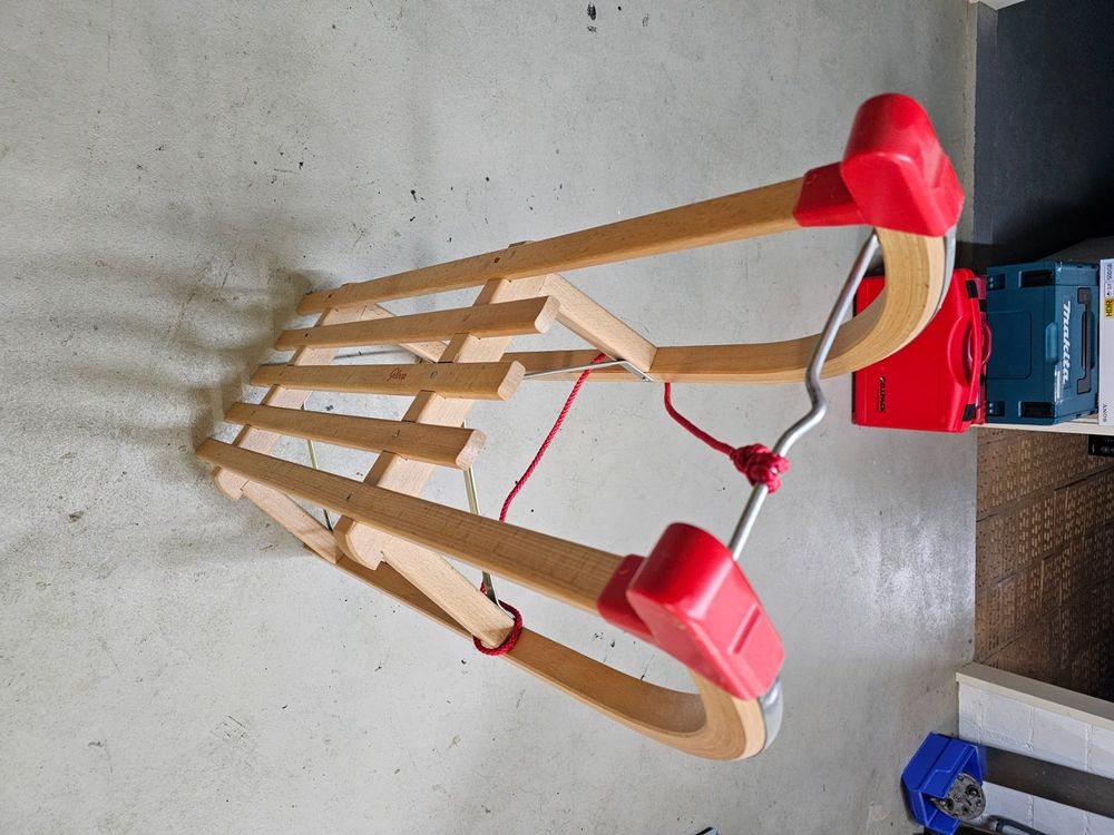 Gloca Schlitten zu verkaufen wie abgebildet (Gebraucht) in Schinznach-Dorf für CHF 50 – nur ...